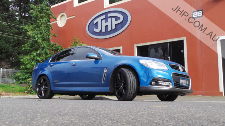 Genuine GM Holden Commodore VF Sports Body Armour front bumper SV6 SS ...