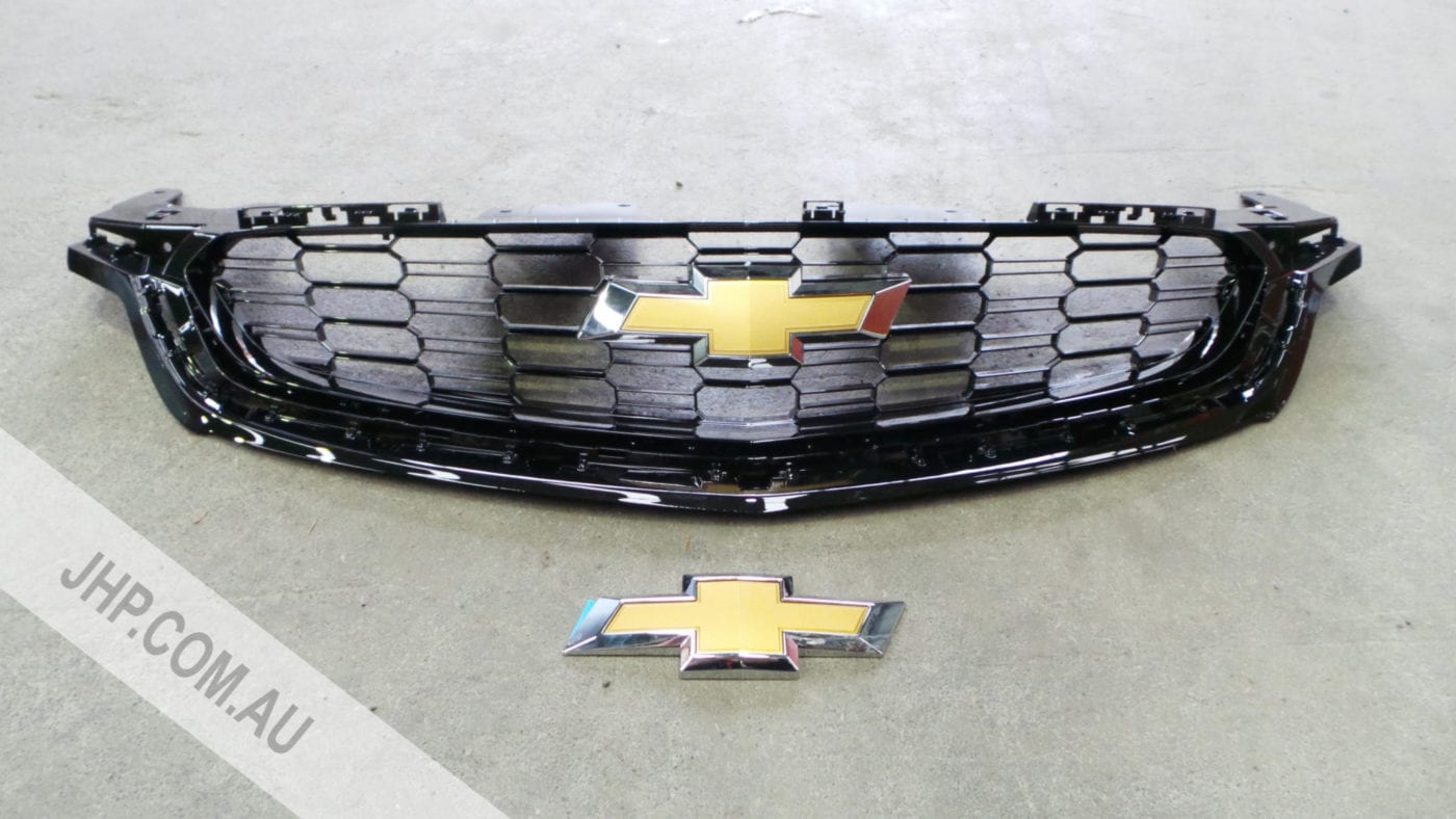 Genuine Holden Commodore VF Chev Grille | JHP