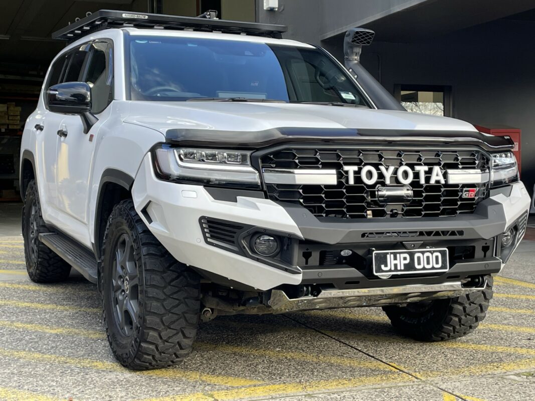 Rhino 4x4 3D Evolution Winch bar to suit Toyota Landcruiser 300 Series ...