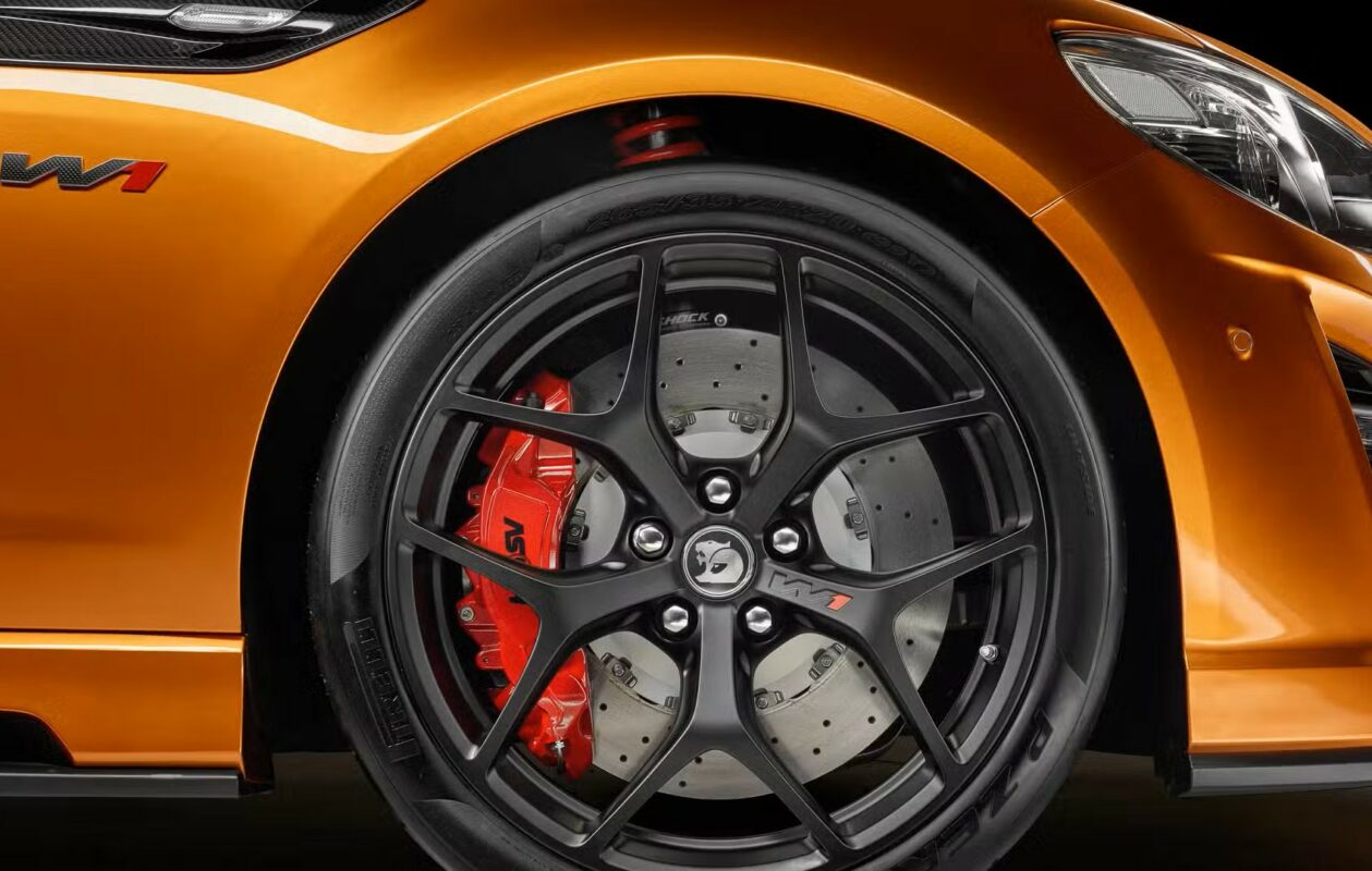 VF HSV GTS-R / W1 FRONT BRAKE KIT Commodore big brake kit. | JHP
